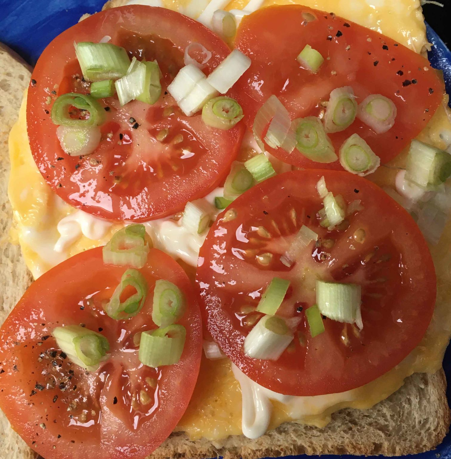 Egg, tomato and onion breakfast toastie - Toastie Recipes